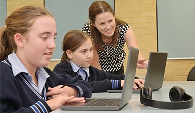 ACARA launches curriculum web app with Experience Manager